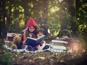 Use this Library Lesson to celebrate National Tell a Fairy Tale Day!